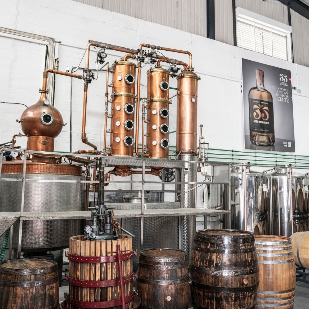 Cretan Raki: Your Guide to Tsikoudia's Tradition - For The Love of Crete