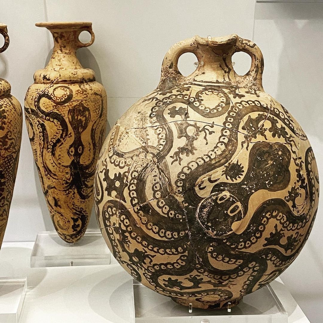 The Ancient Knossos Palace in Crete: Guide to a Minoan Wonder - For The ...