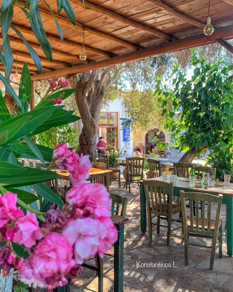 5 Fascinating Facts About The Cretan Dialect: The Living Heritage of ...